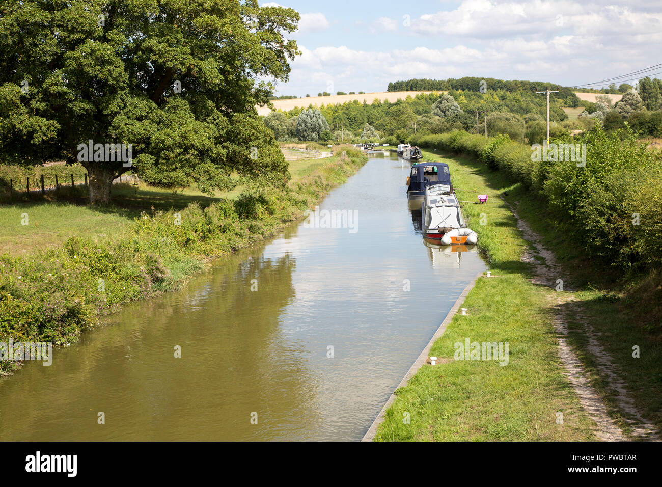 Narrowboats on the Kennet and Avon canal near Crofton, Wiltshire ...