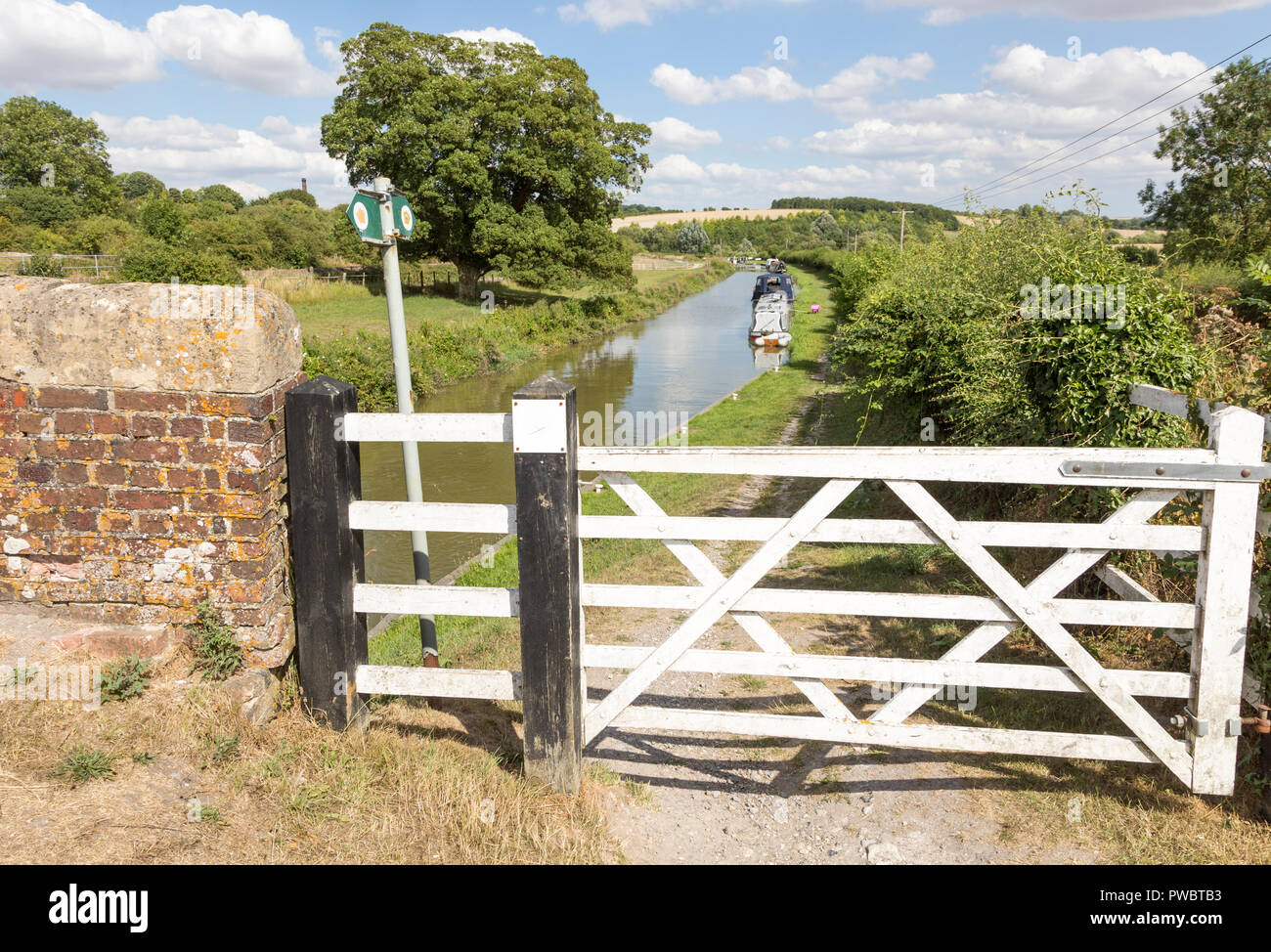 Narrowboats on the Kennet and Avon canal near Crofton, Wiltshire ...