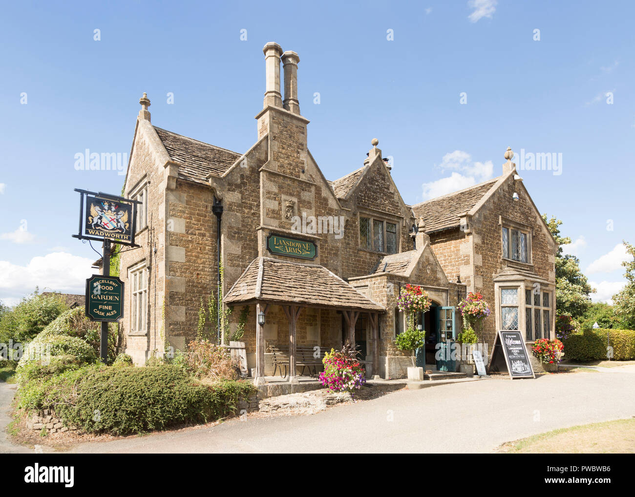 Lansdowne house hi-res stock photography and images - Alamy