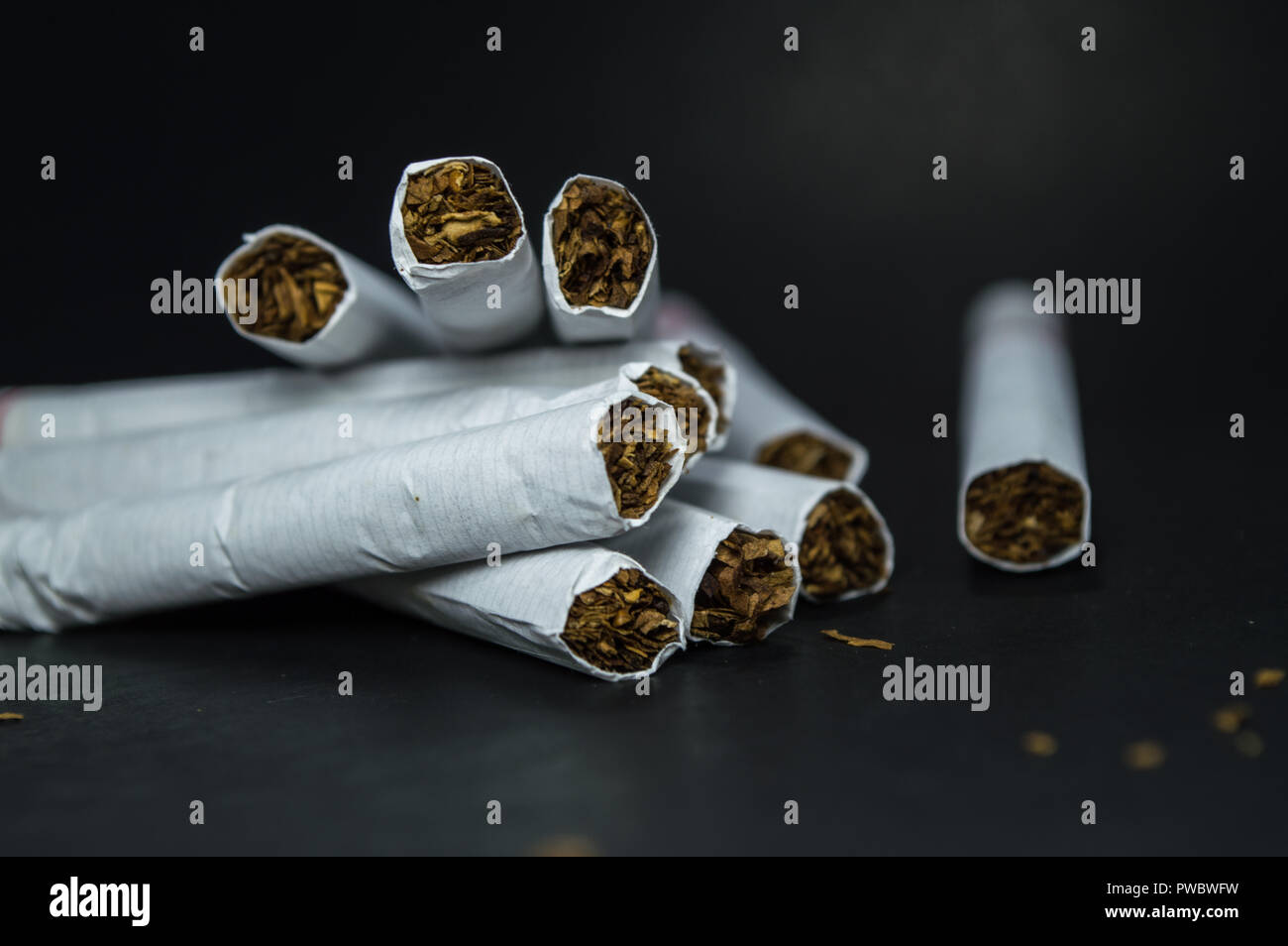 Heap of smoking tobacco hi-res stock photography and images - Alamy