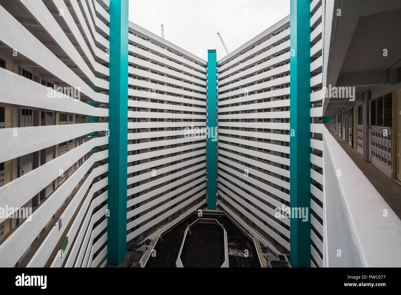 Hdb block hi-res stock photography and images - Alamy