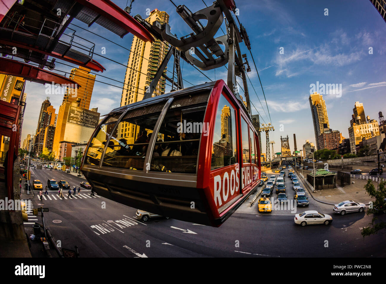 Roosevelt Island Tramway Manhattan New York, New York, USA Stock Photo ...