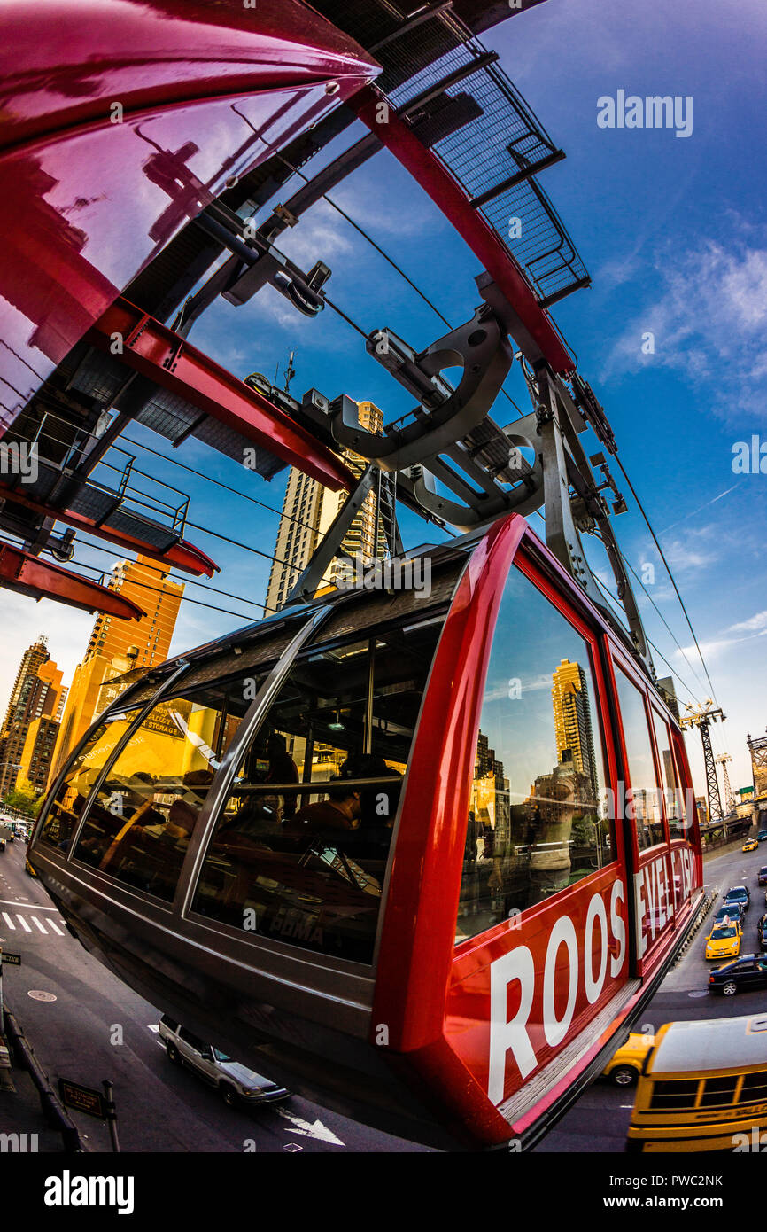 Roosevelt Island Tramway Manhattan New York, New York, USA Stock Photo ...