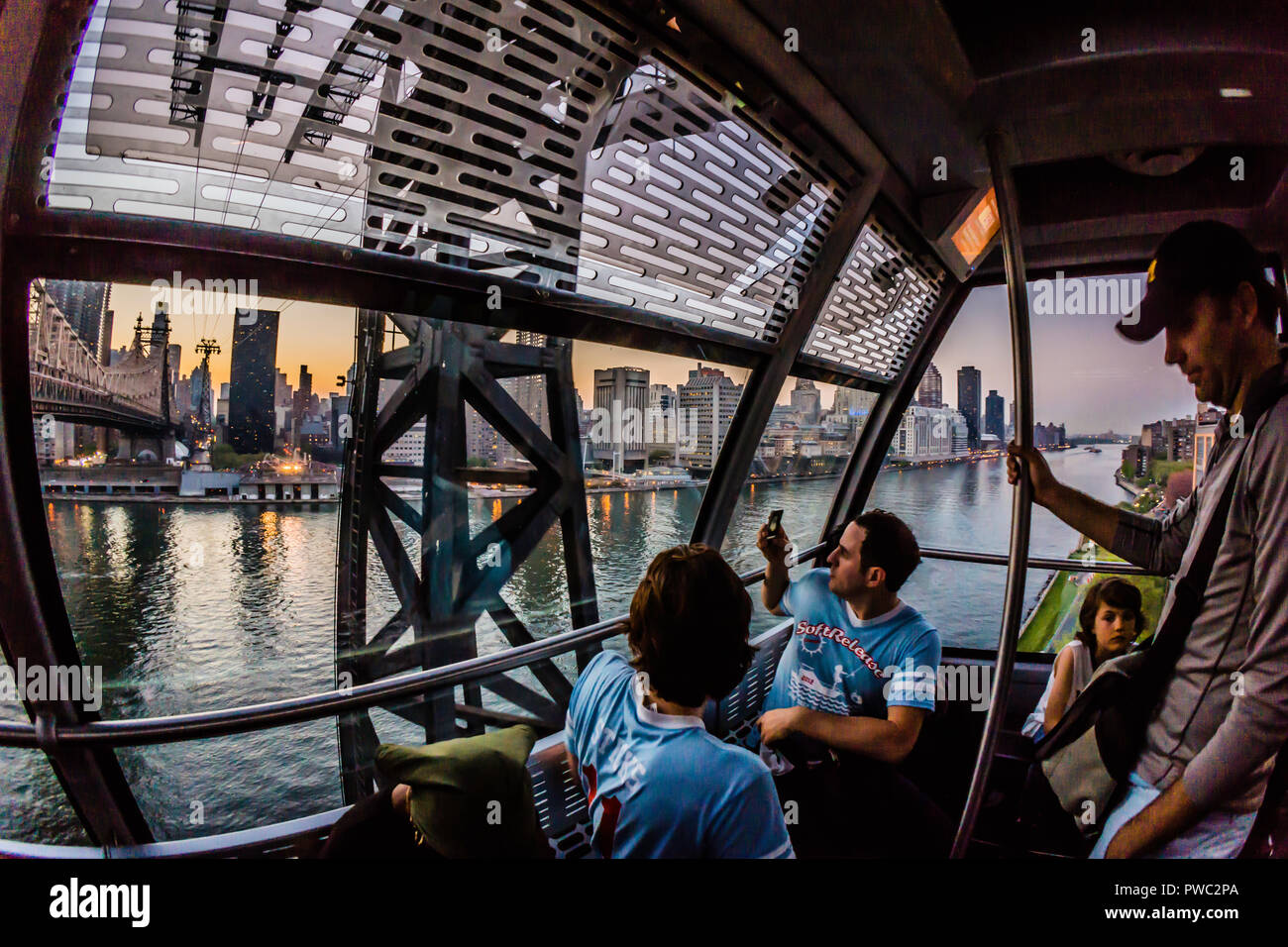 Roosevelt Island Tramway Manhattan New York, New York, USA Stock Photo ...
