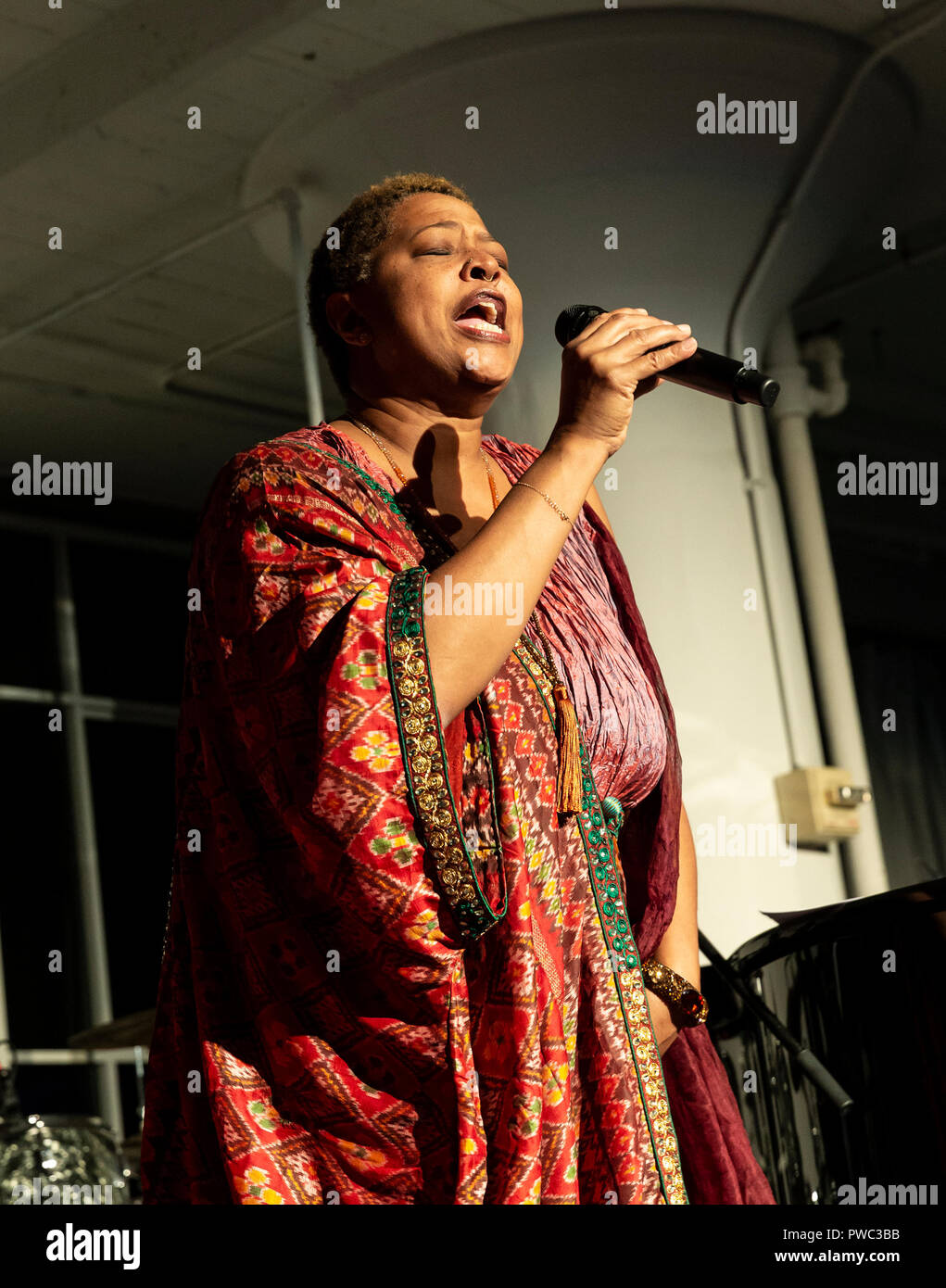 Lisa fischer hi-res stock photography and images - Alamy