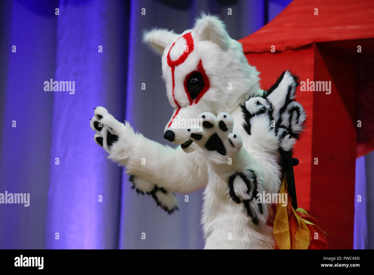 Okami Amaterasu Dog Cosplay
