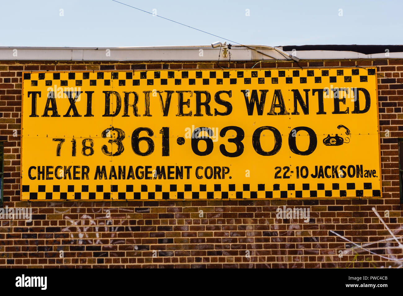 Checker cab new york hi-res stock photography and images - Alamy