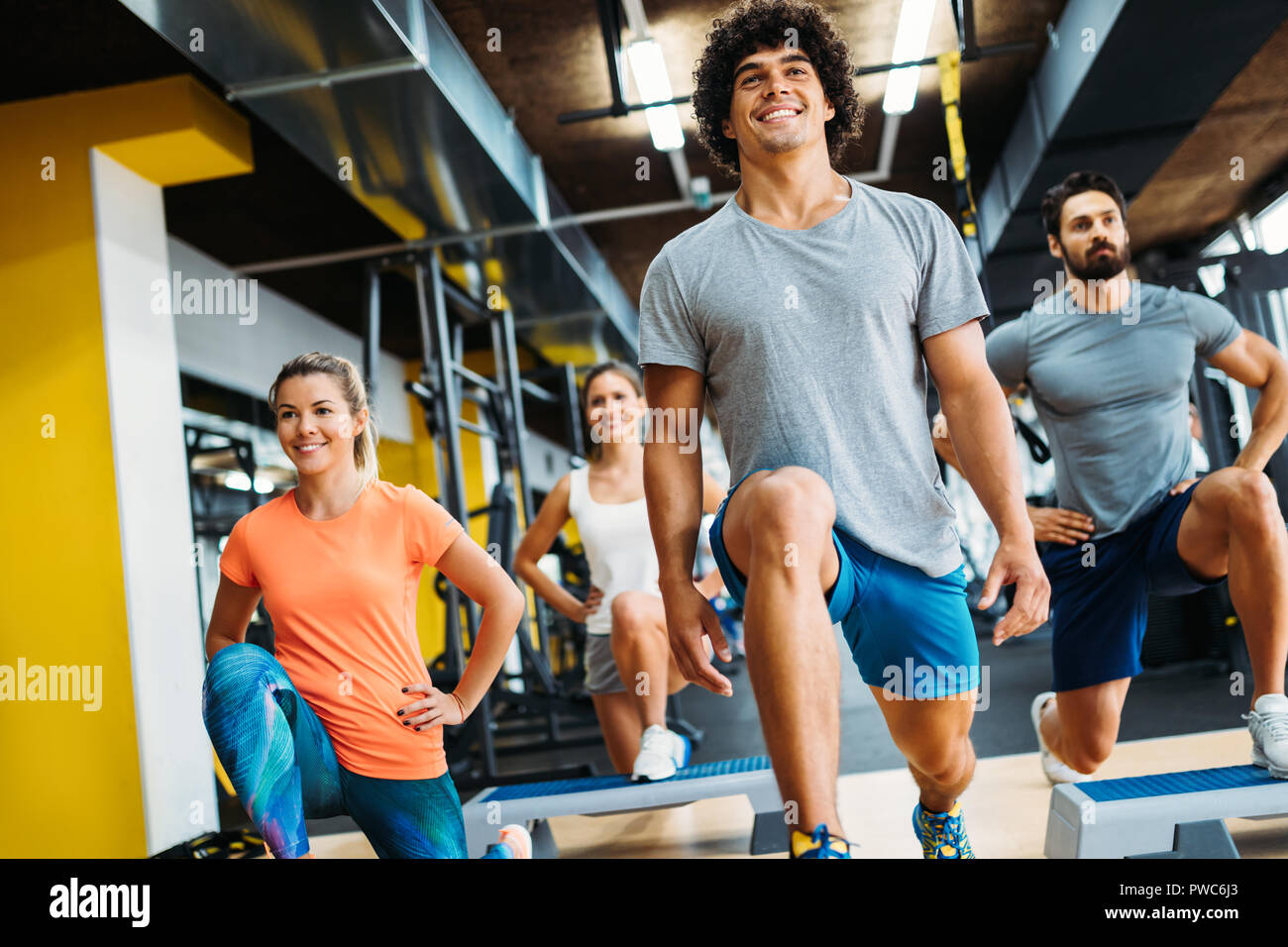Group people in aerobics hi-res stock photography and images - Alamy