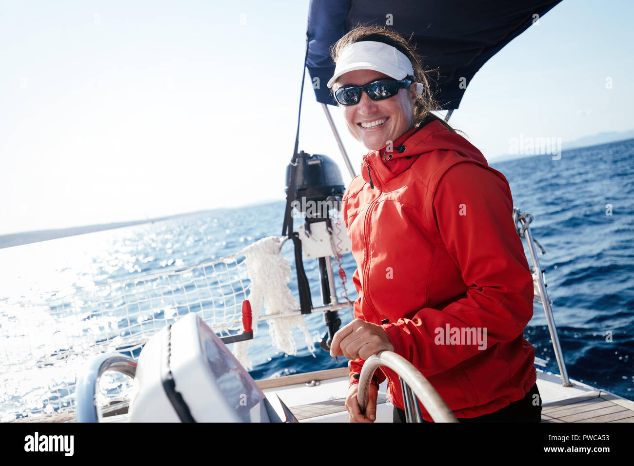 Woman sailing sport hi-res stock photography and images - Alamy