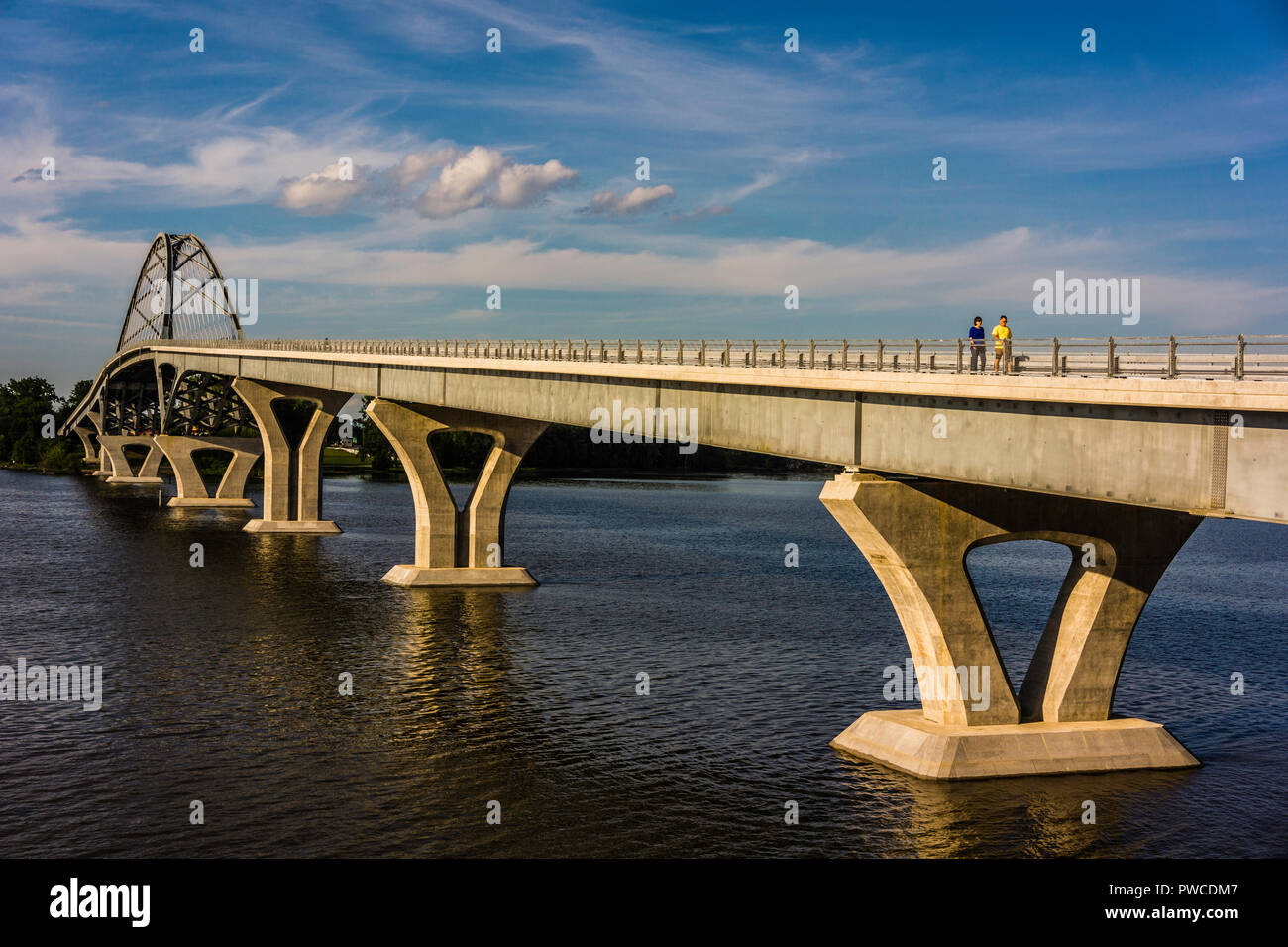 Champlain Bridge High Resolution Stock Photography and Images - Alamy