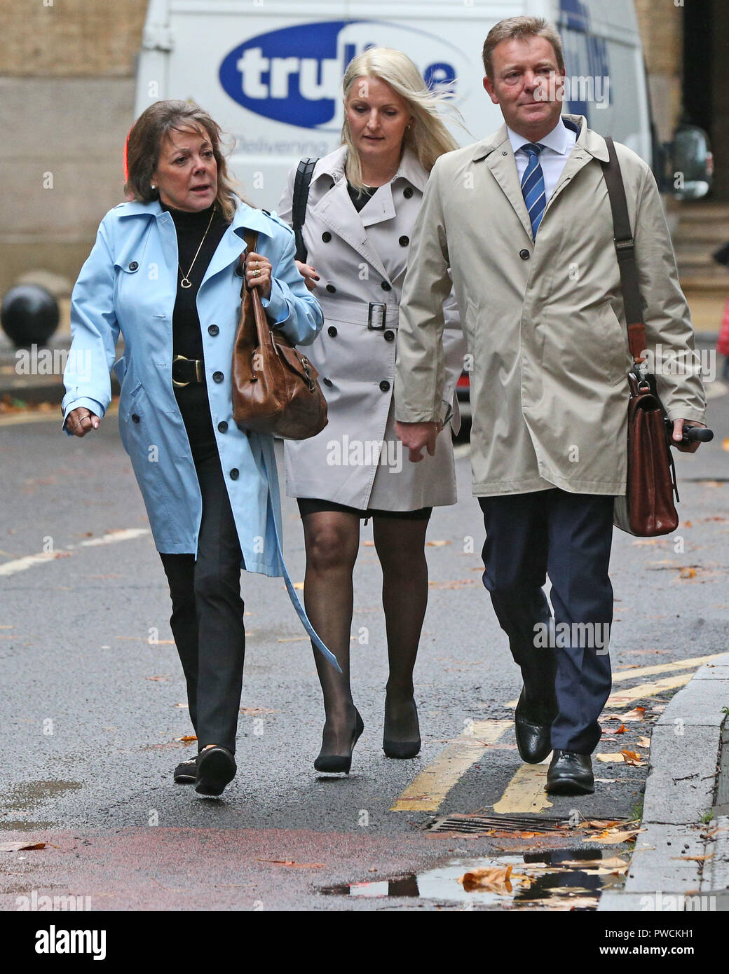 Wife kati mackinlay second left hi-res stock photography and images - Alamy