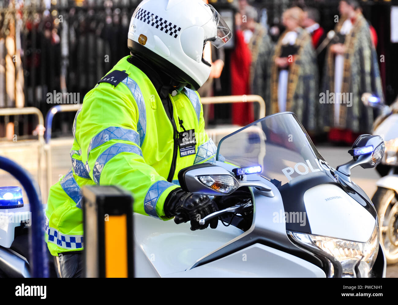 Uk policeman helmet hi-res stock photography and images - Alamy