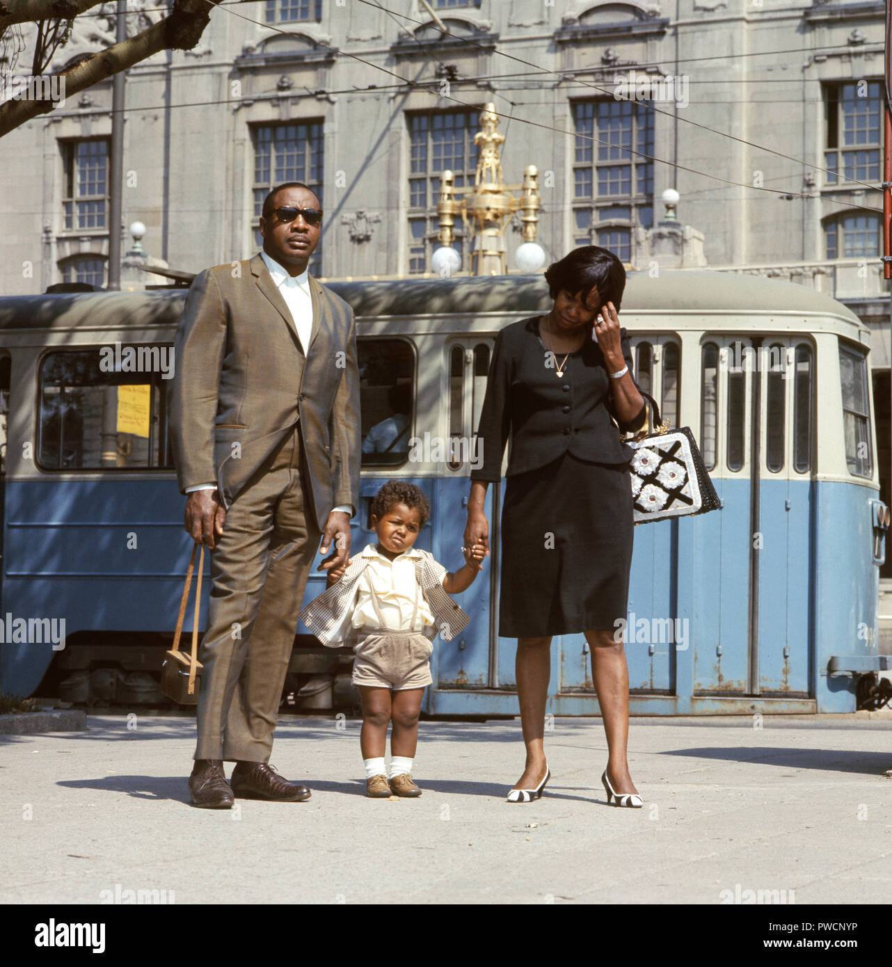 SONNY LISTON American boxer in Stockholm Sweden with family in front of ...