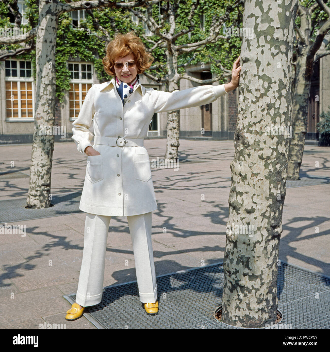 Lore Lorentz, deutsche Kabarettistin in Düsseldorf, Deutschland 1969 ...