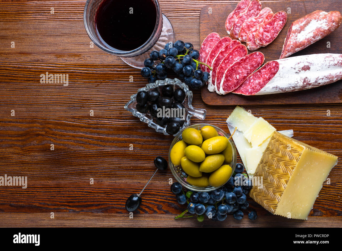 Salami toscano hi-res stock photography and images - Alamy