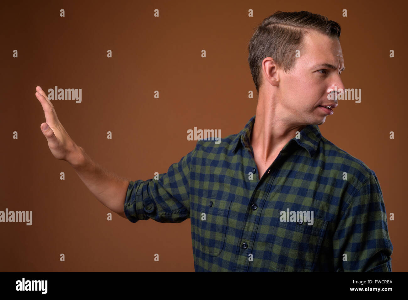 Stop sign back view hi-res stock photography and images - Alamy