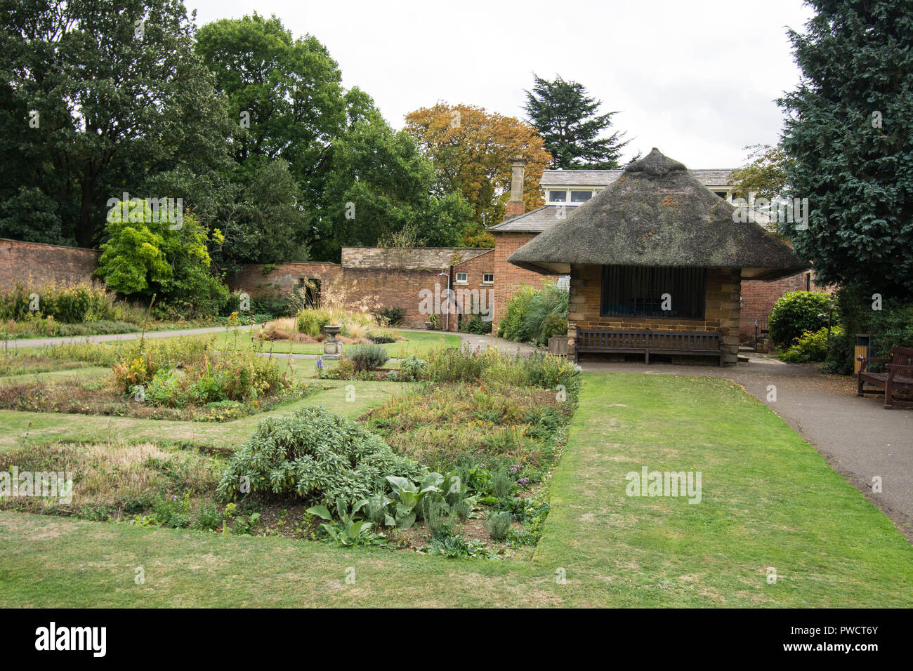 Delapre exterior hi-res stock photography and images - Alamy