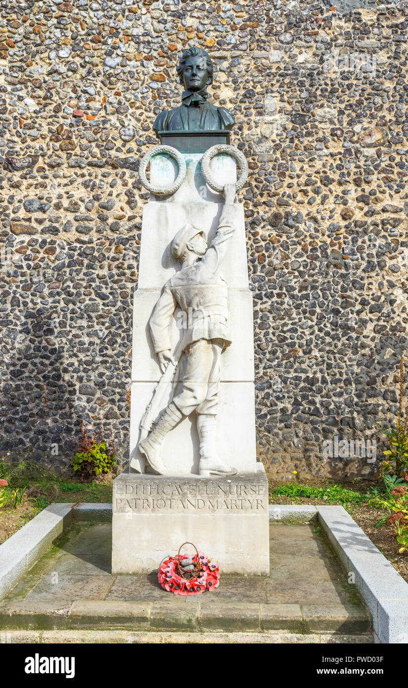 Edith cavell statue norwich hi-res stock photography and images - Alamy