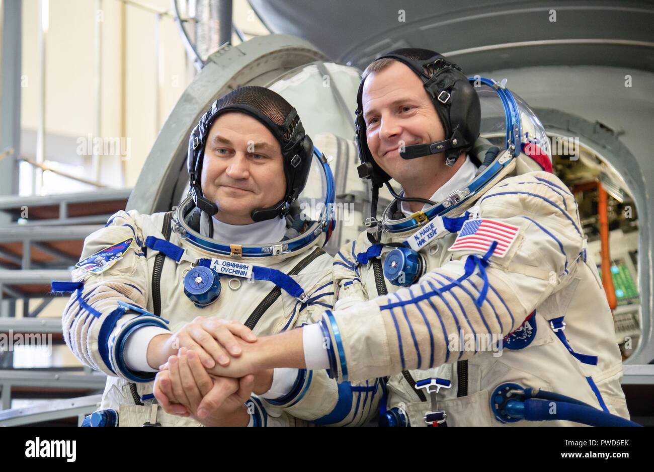 Astronaut space suit sokol hi-res stock photography and images - Alamy