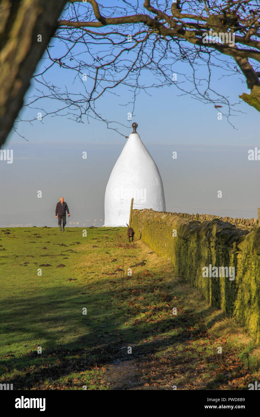 The ridge of kerridge hi-res stock photography and images - Alamy