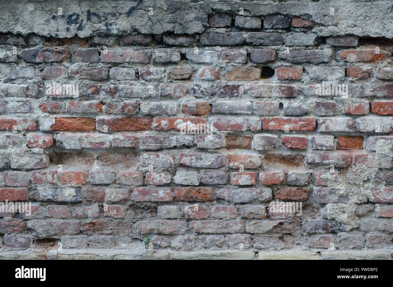 Bricks and plaster hi-res stock photography and images - Alamy