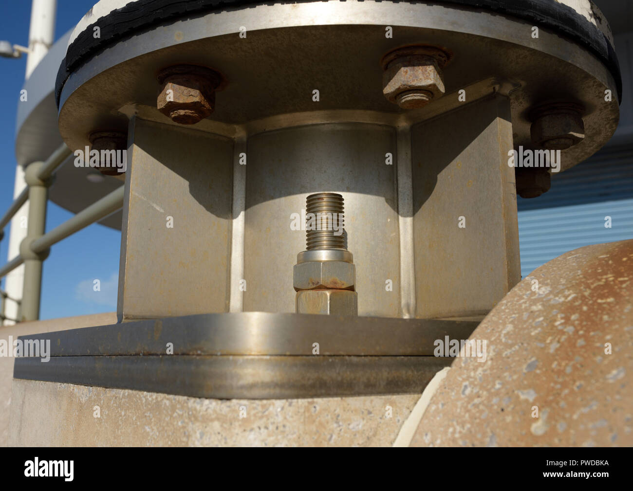 Vertical axis wind turbine mounting hi-res stock photography and images ...