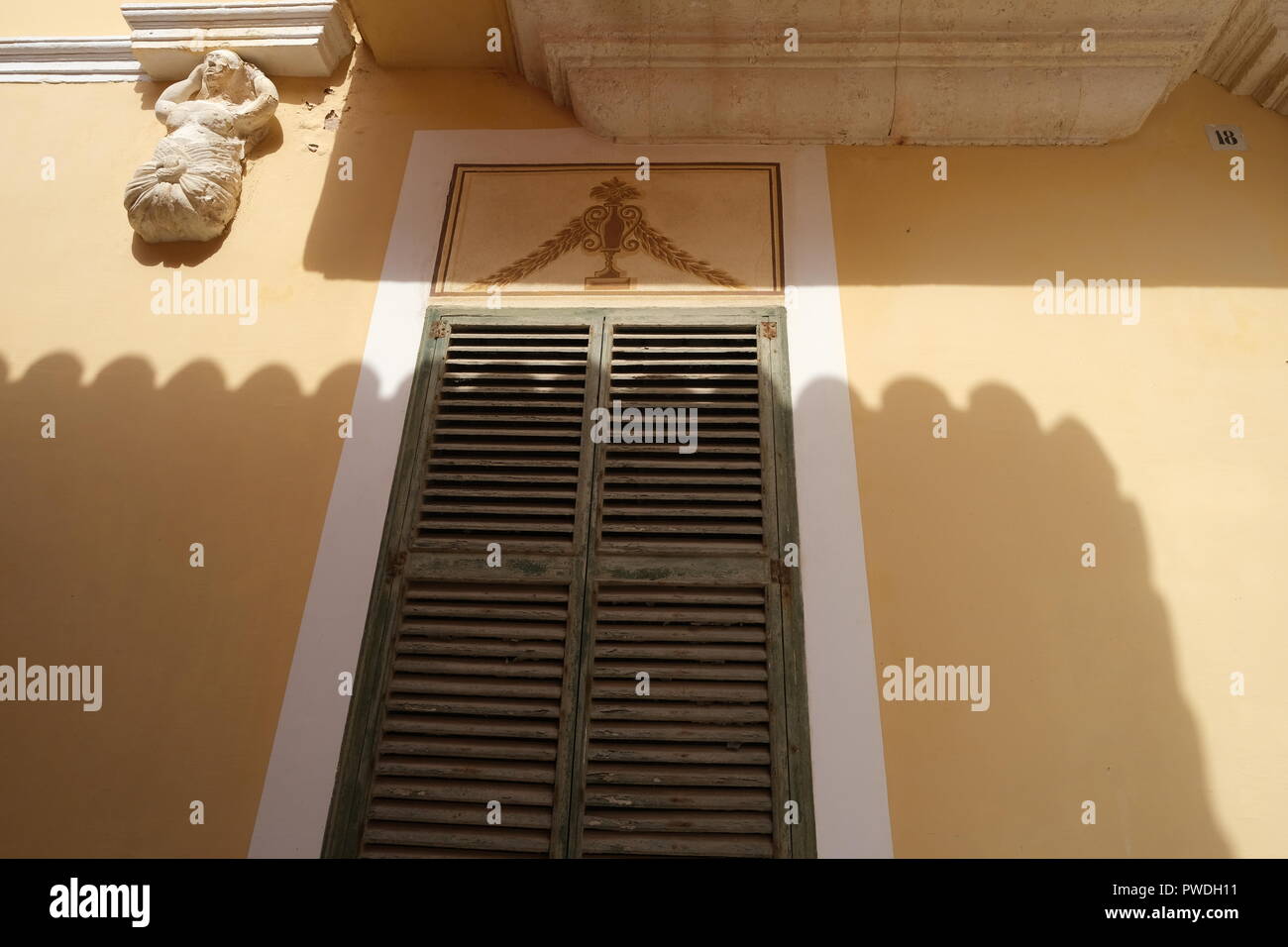 Menorcan shutters hi-res stock photography and images - Alamy