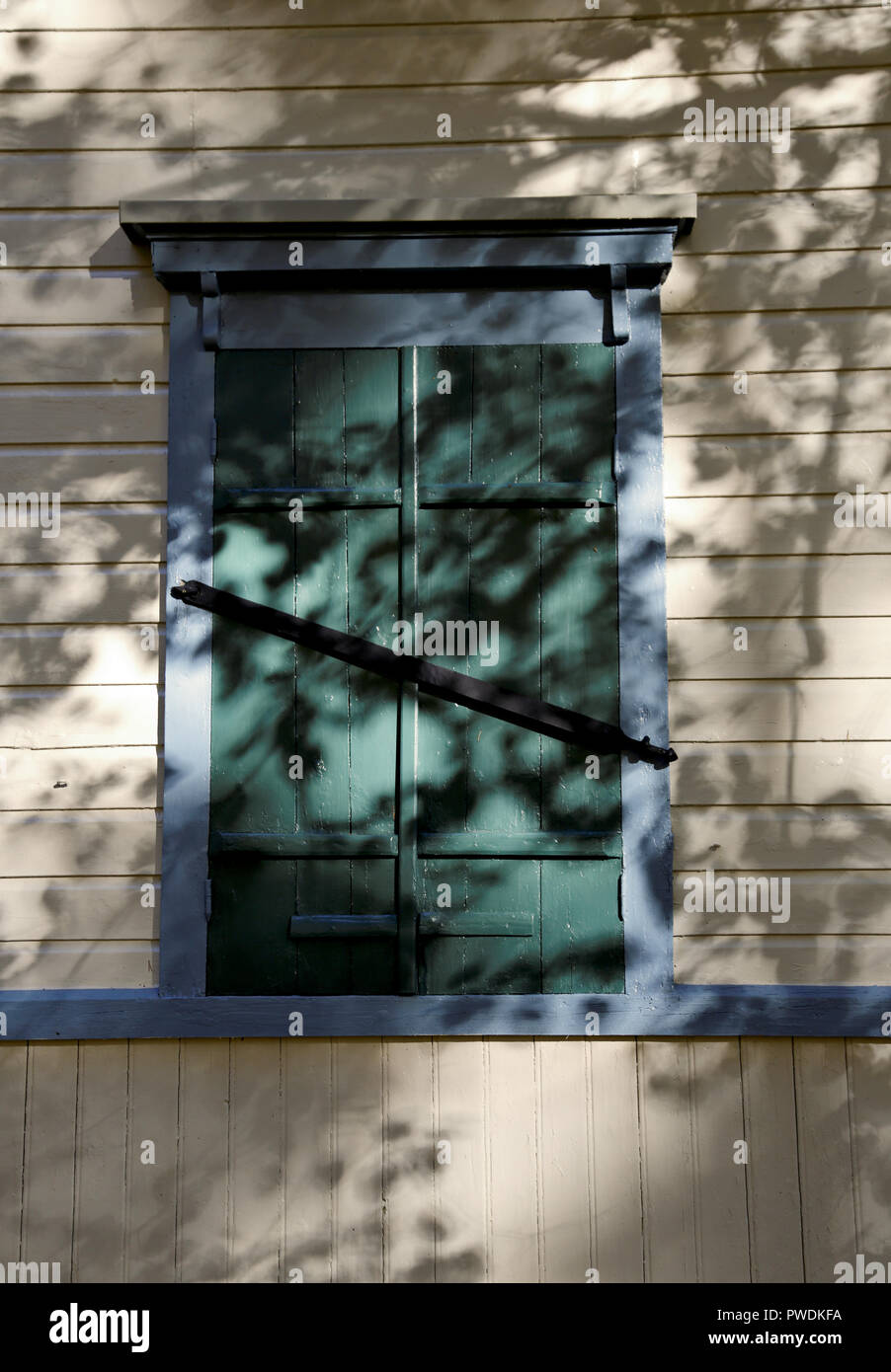 Wooden hatch window hi-res stock photography and images - Alamy