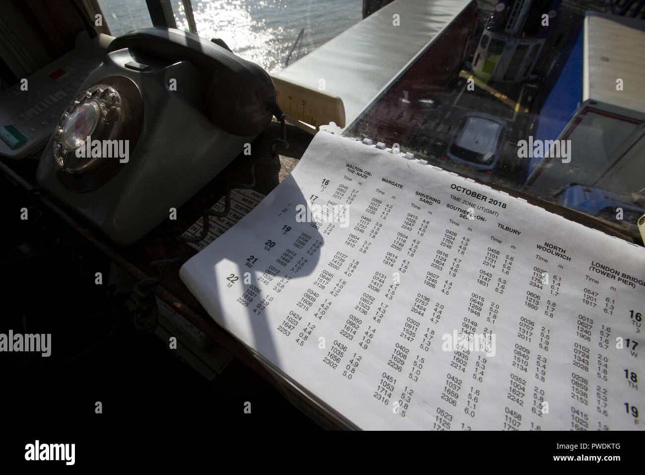 Woolwich Ferry fleet of 1963 vessels take their last voyage on the ...