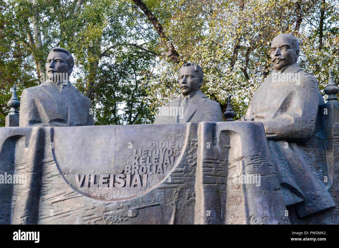 Vilnius statue hi-res stock photography and images - Alamy