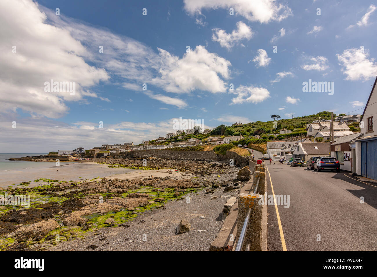 Coverack beach south cornwall hi-res stock photography and images - Alamy