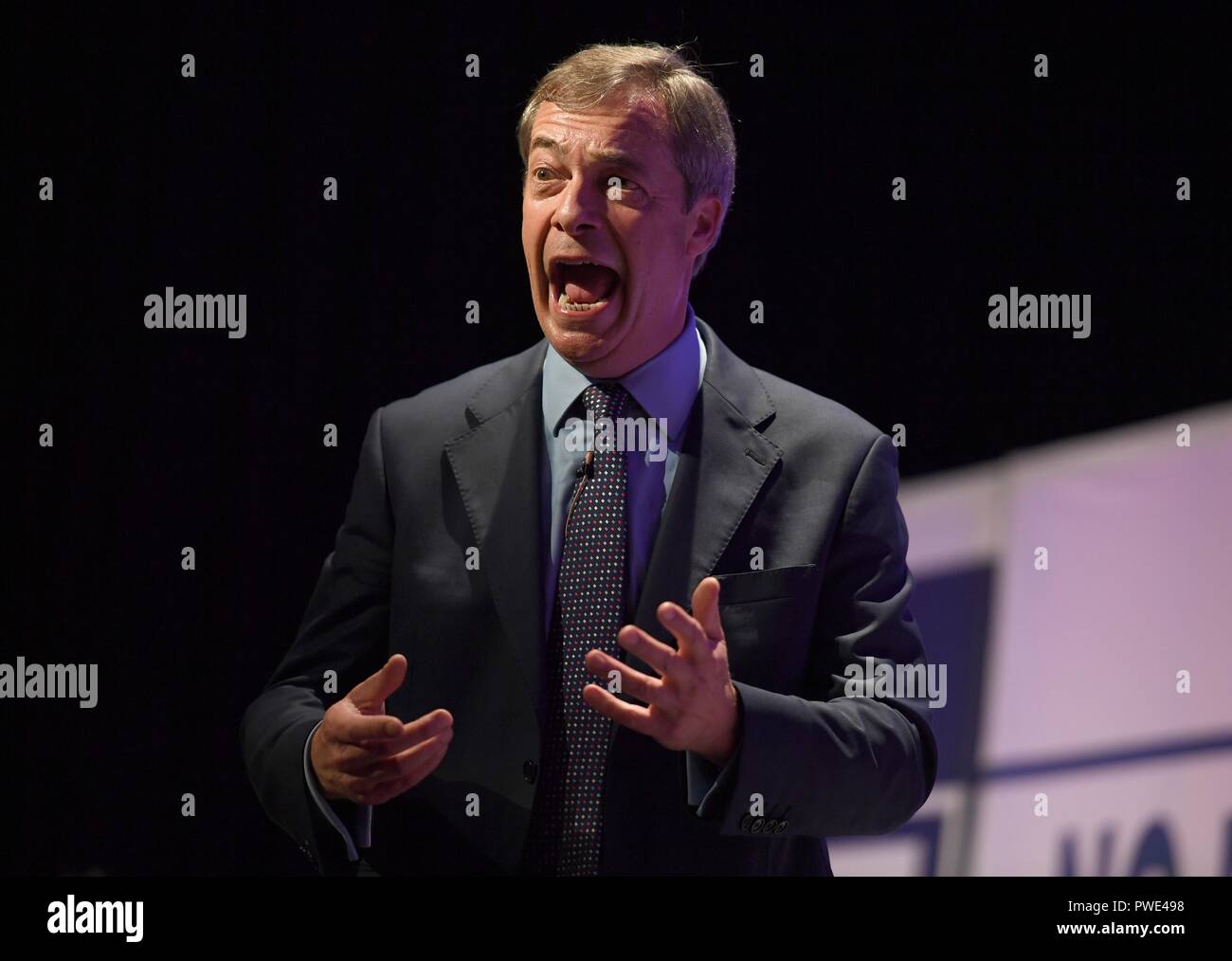 Mep nigel farage hi-res stock photography and images - Alamy