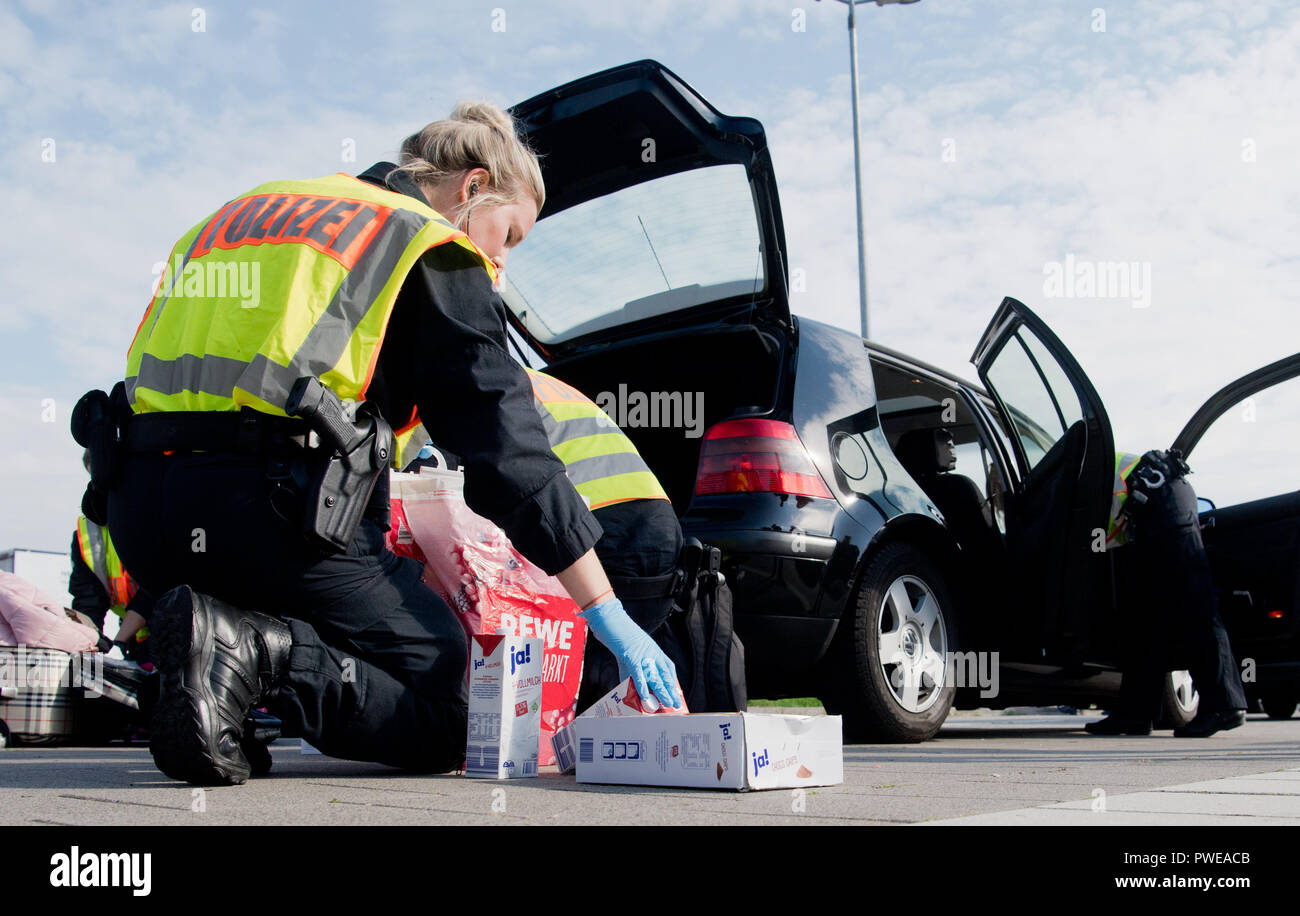 Large scale control hi-res stock photography and images - Alamy