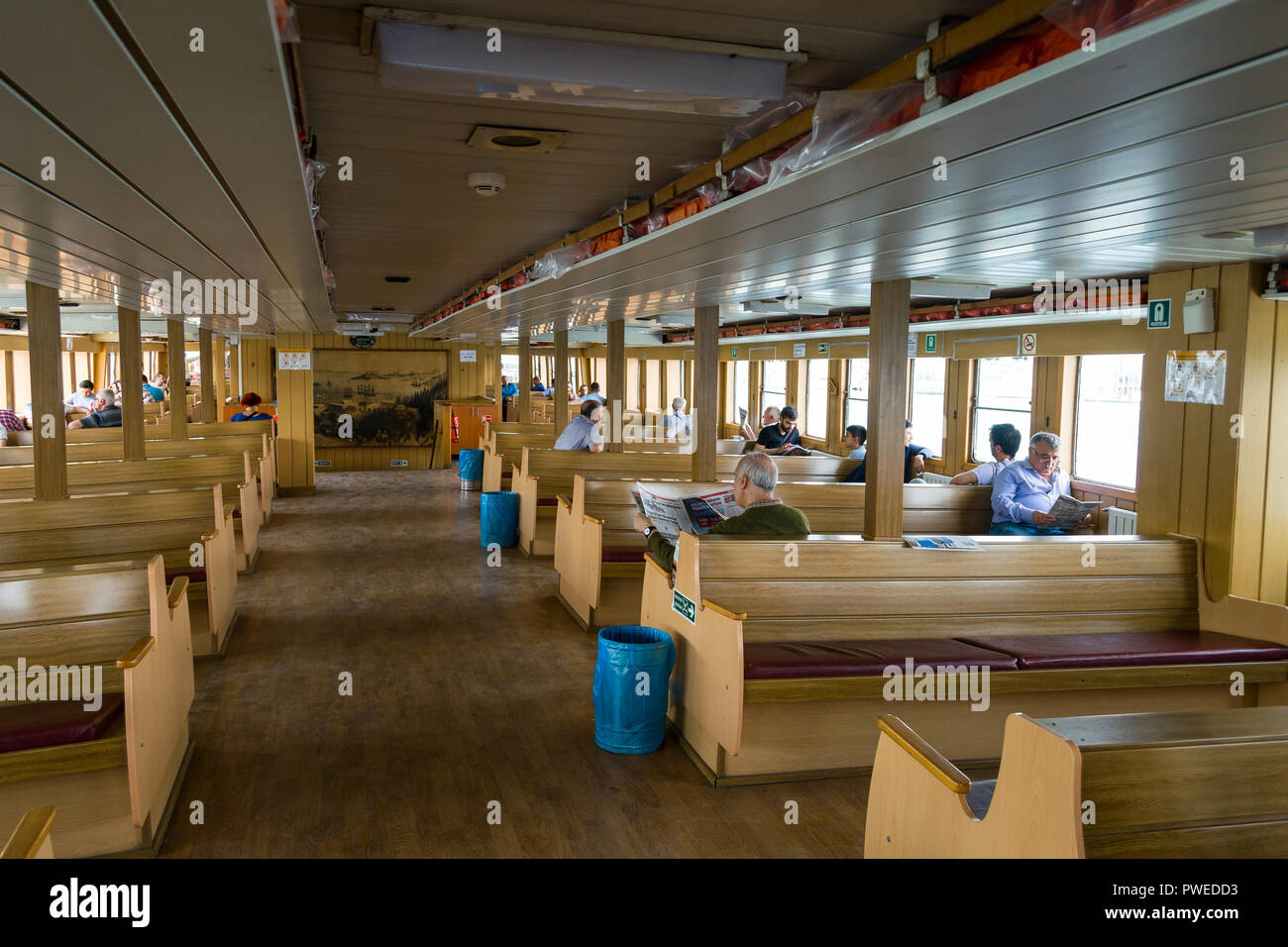 Public area seating hi-res stock photography and images - Alamy