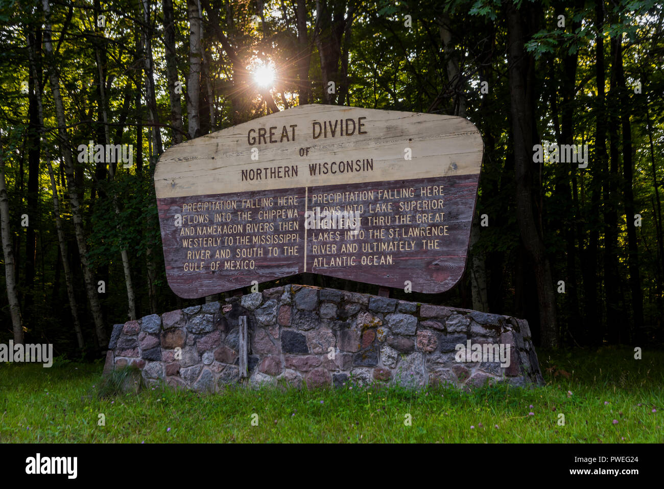 The Great Divide of Northern Wisconsin marker Stock Photo - Alamy