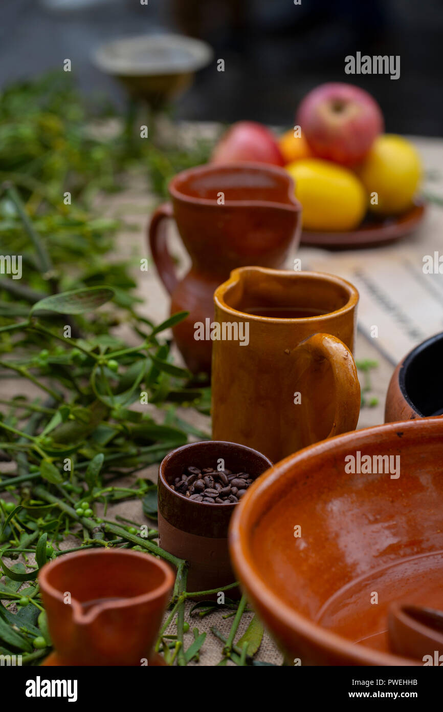 Crockery vertical hi-res stock photography and images - Alamy