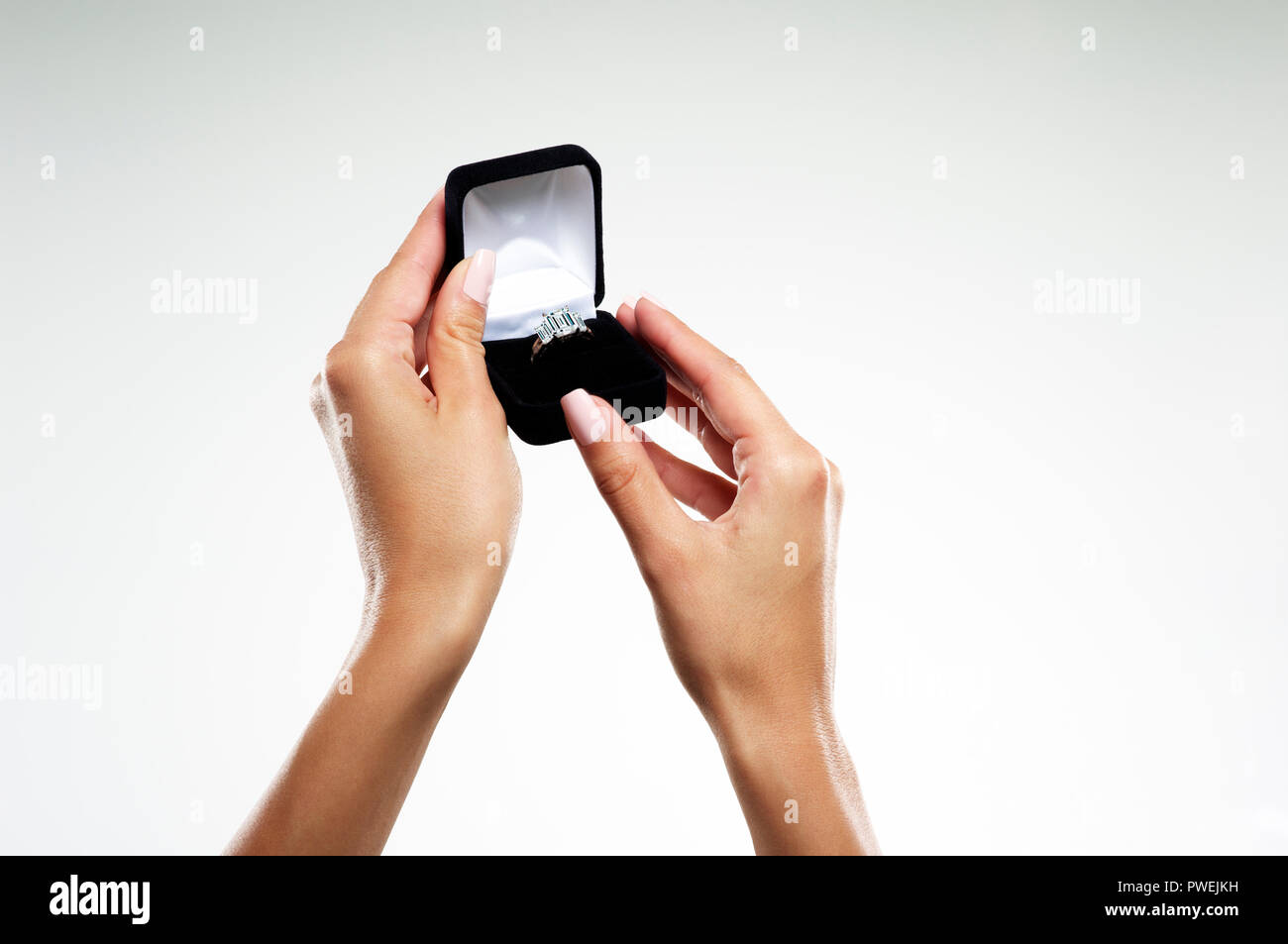 Jewelry model hi-res stock photography and images - Alamy