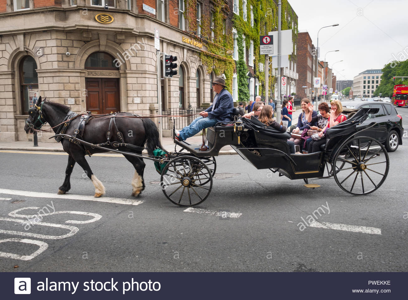 Ireland Horse Riding Stock Photos & Ireland Horse Riding Stock Images ...
