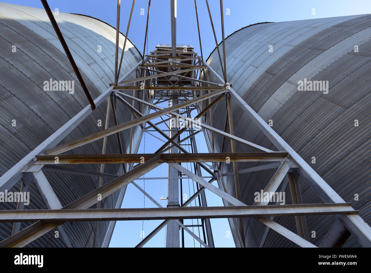 Grain Elevator Bins And Scaffold in Central Washington Stock Photo - Alamy
