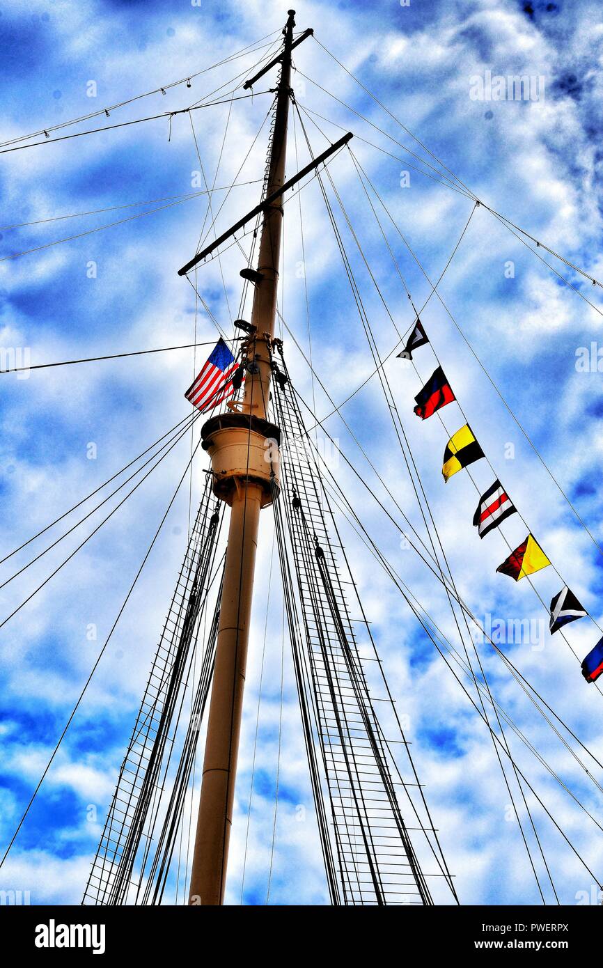 Historic rms queen mary hi-res stock photography and images - Alamy