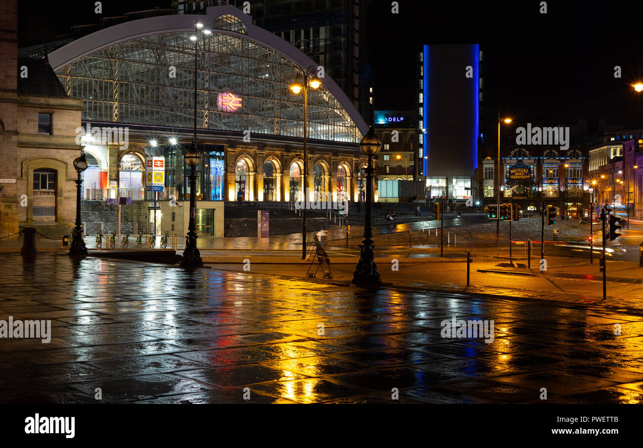 Lime Street Train Station, Liverpool, one of the oldest working ...