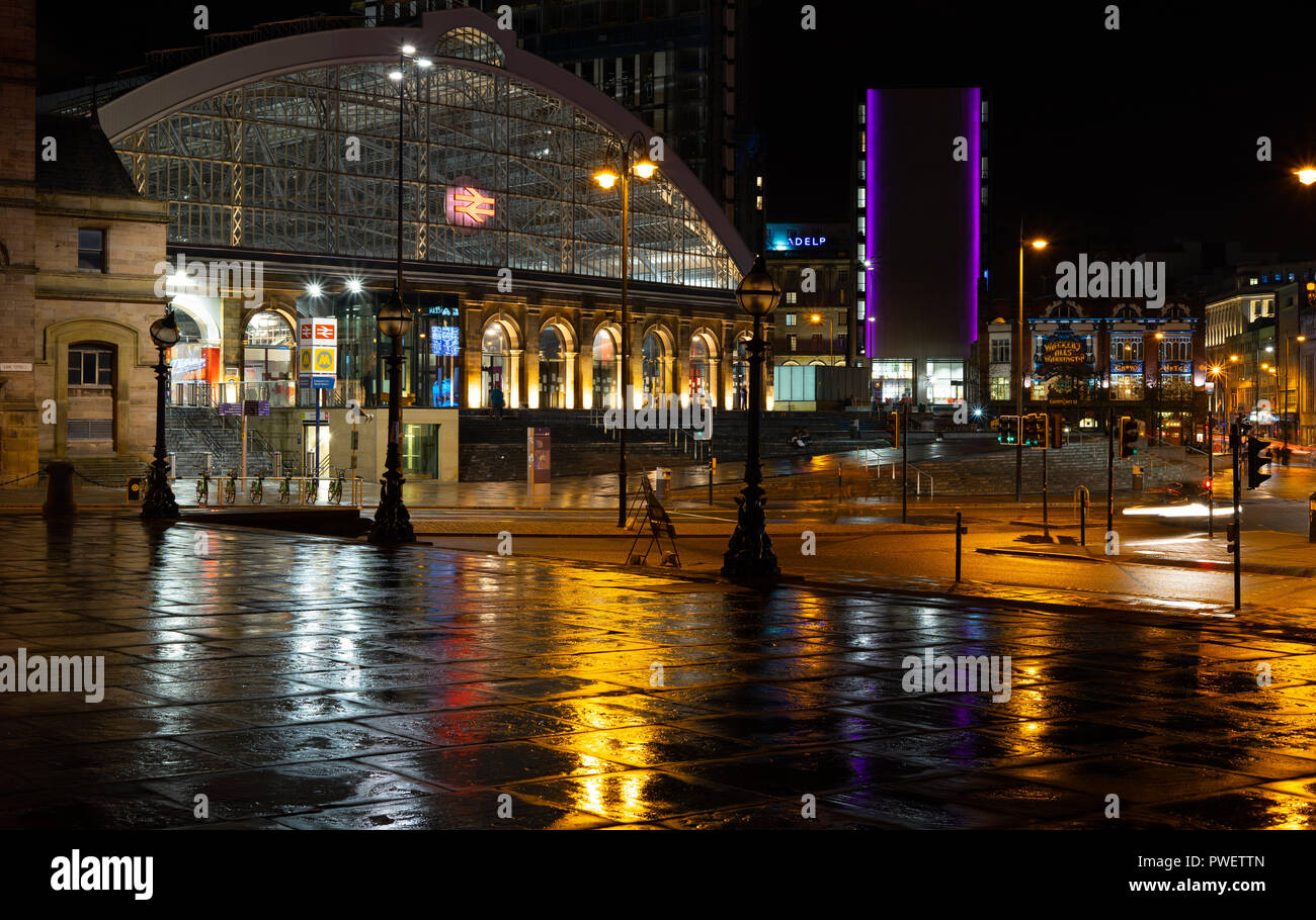 Lime Street Train Station, Liverpool, one of the oldest working ...