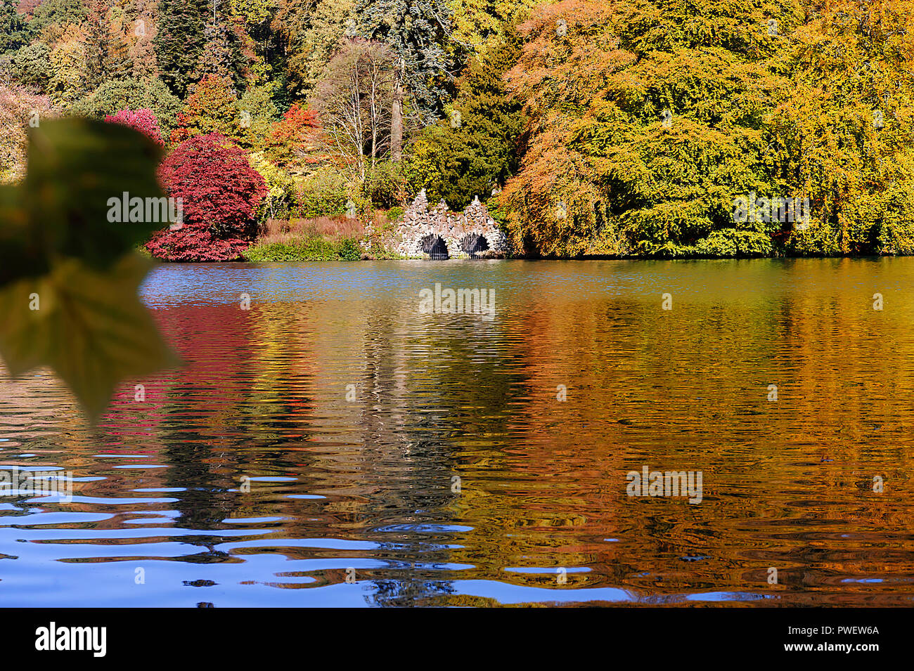 Autumn in the park, vibrant colour, beautiful wiev Stock Photo - Alamy