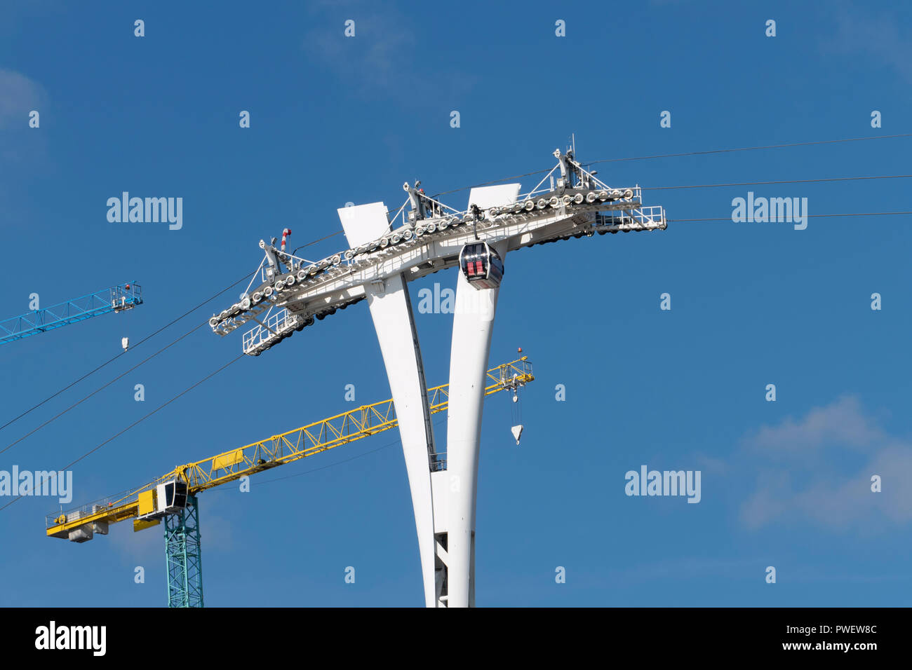 Tfl river hi-res stock photography and images - Alamy