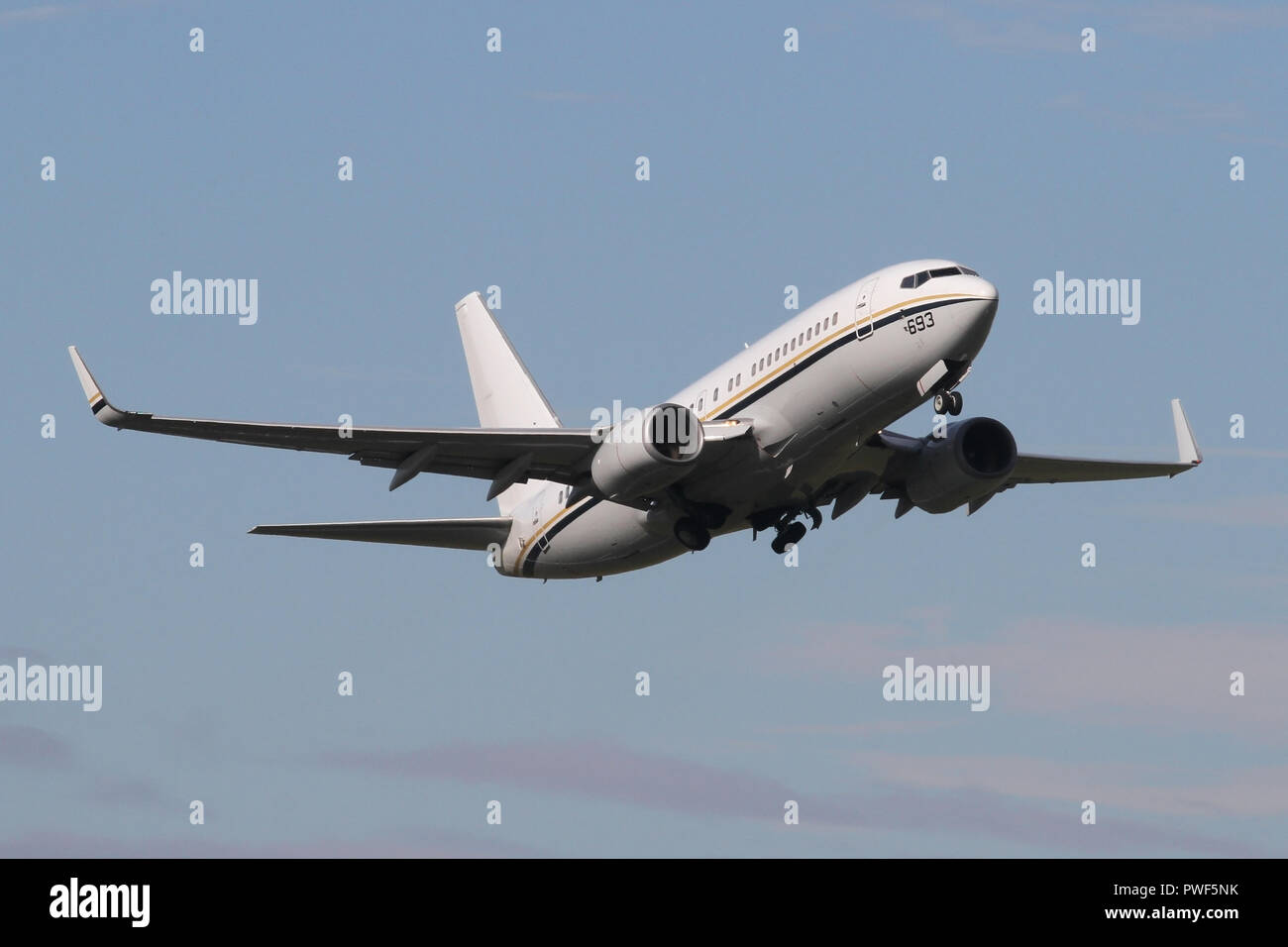 Boeing c 40 clipper hi-res stock photography and images - Alamy