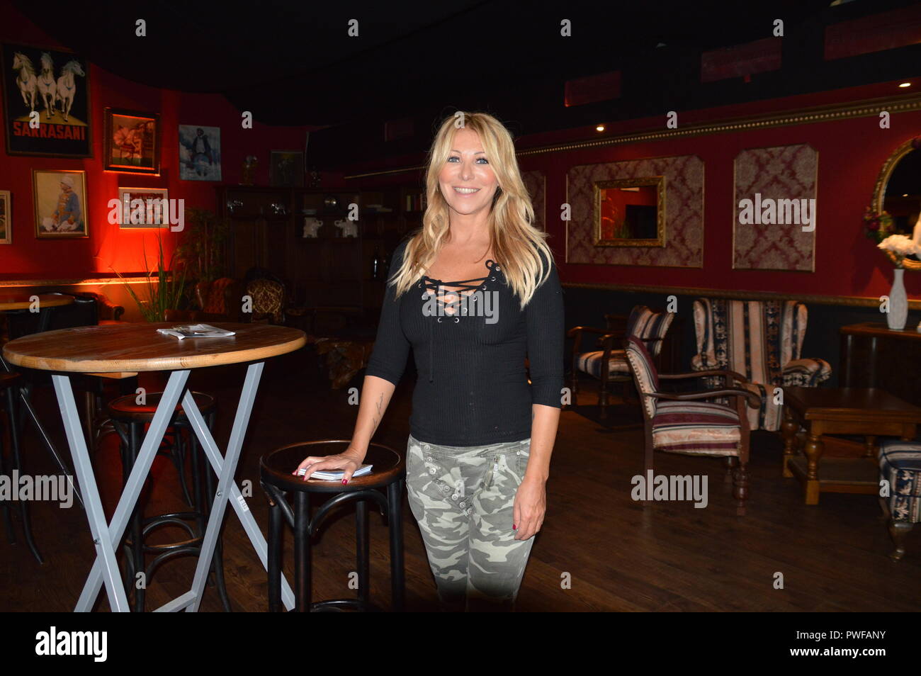 Sängerin rosanna rocci hi-res stock photography and images - Alamy