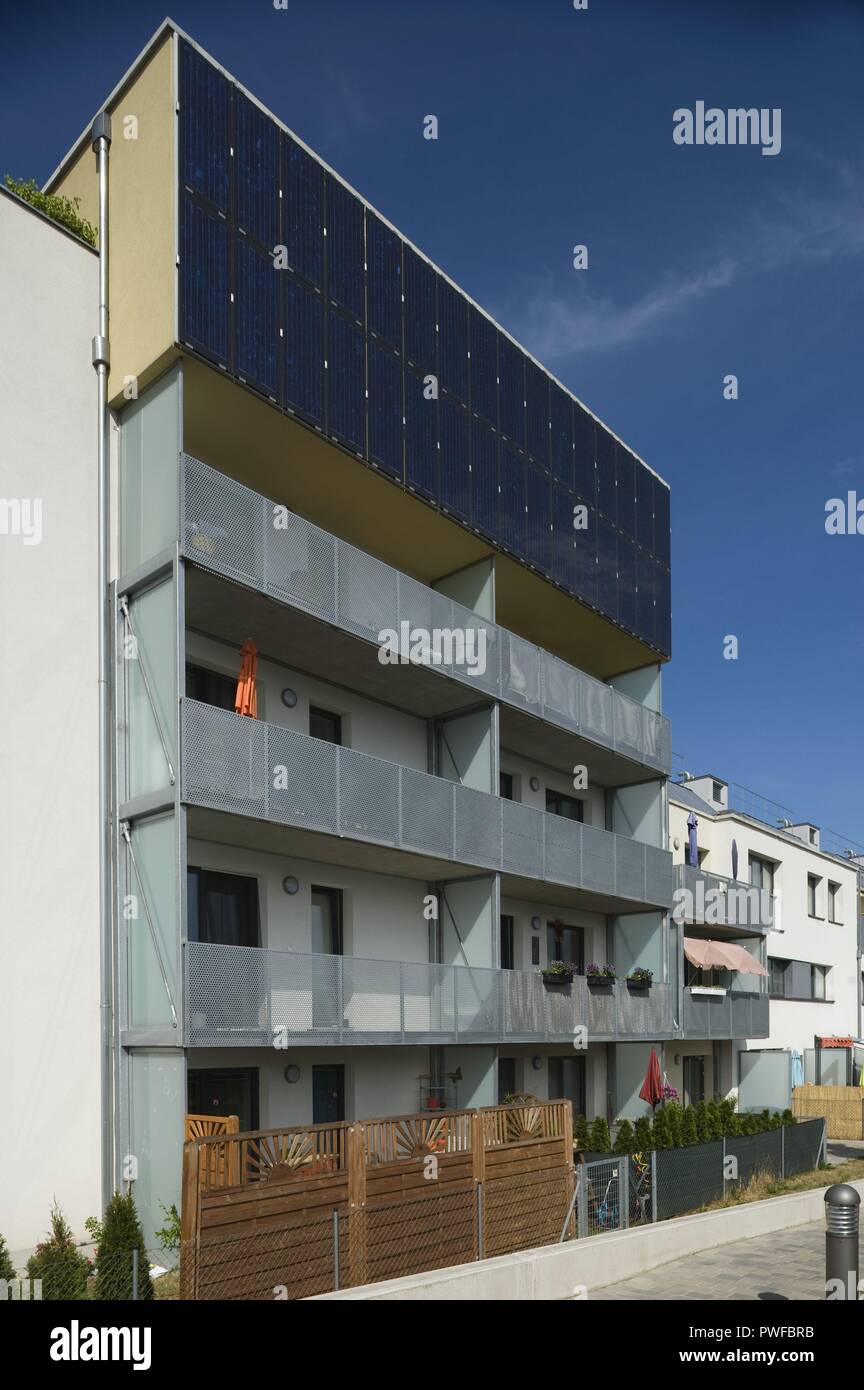 Photovoltaic solar wohnblock hi-res stock photography and images - Alamy