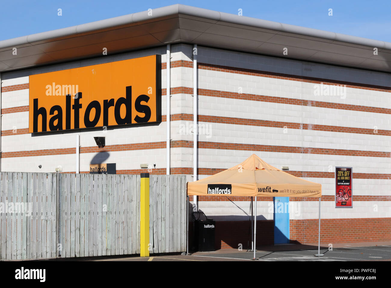 Halfords northern ireland hi-res stock photography and images - Alamy