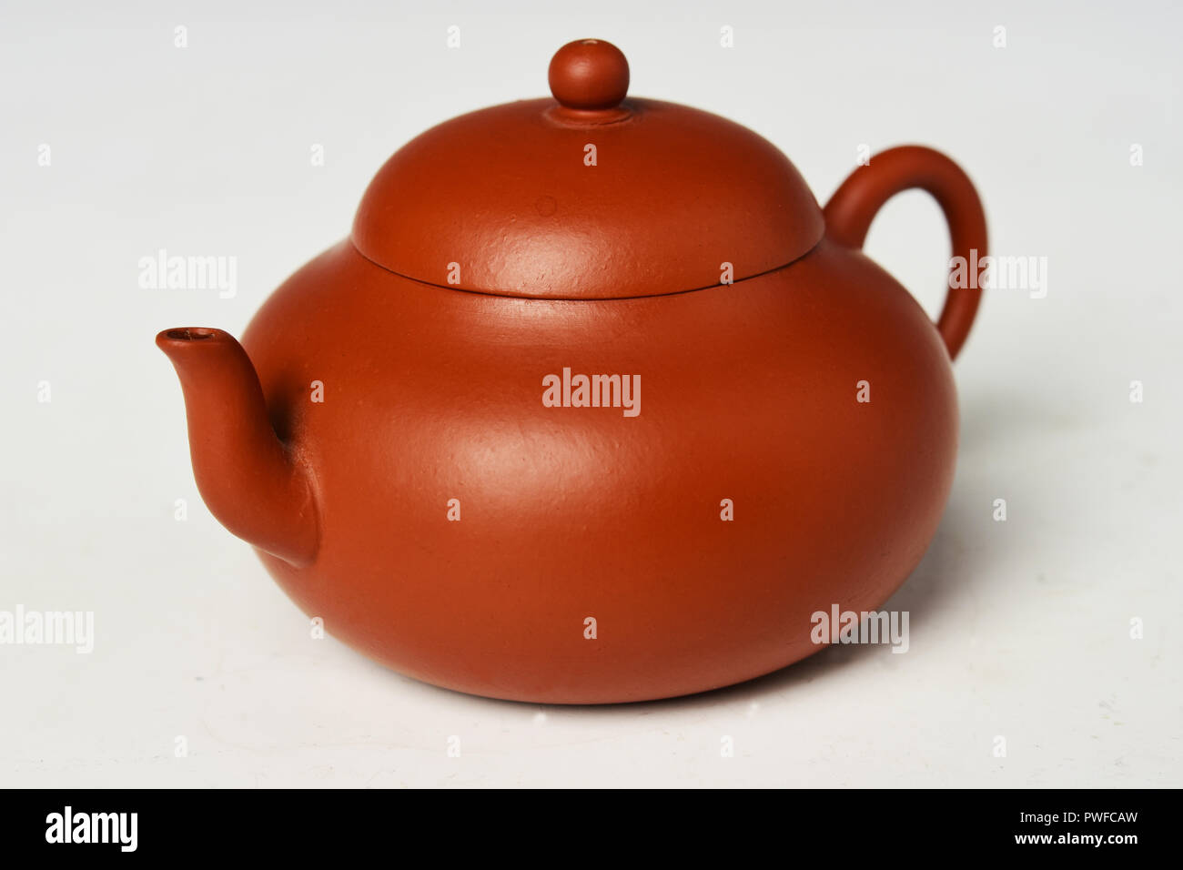 chinese tea pot antique Stock Photo - Alamy