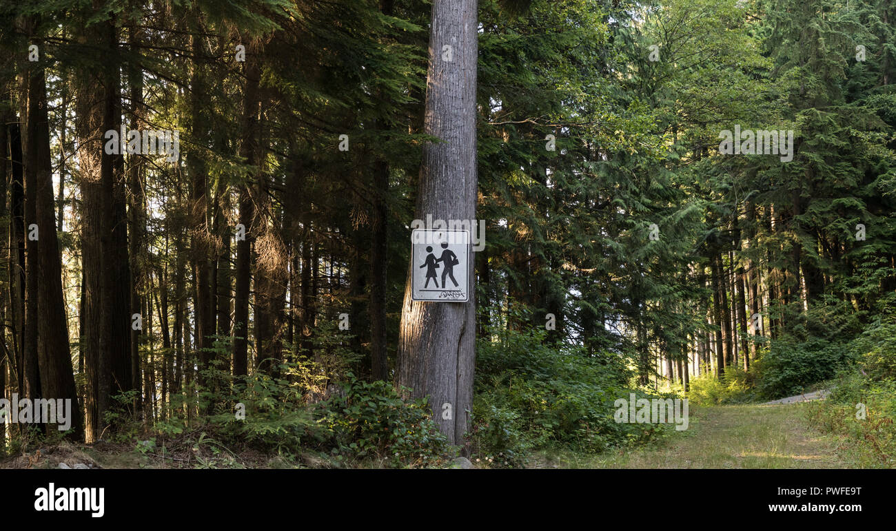 Pedestrian crossing with children hi-res stock photography and images ...